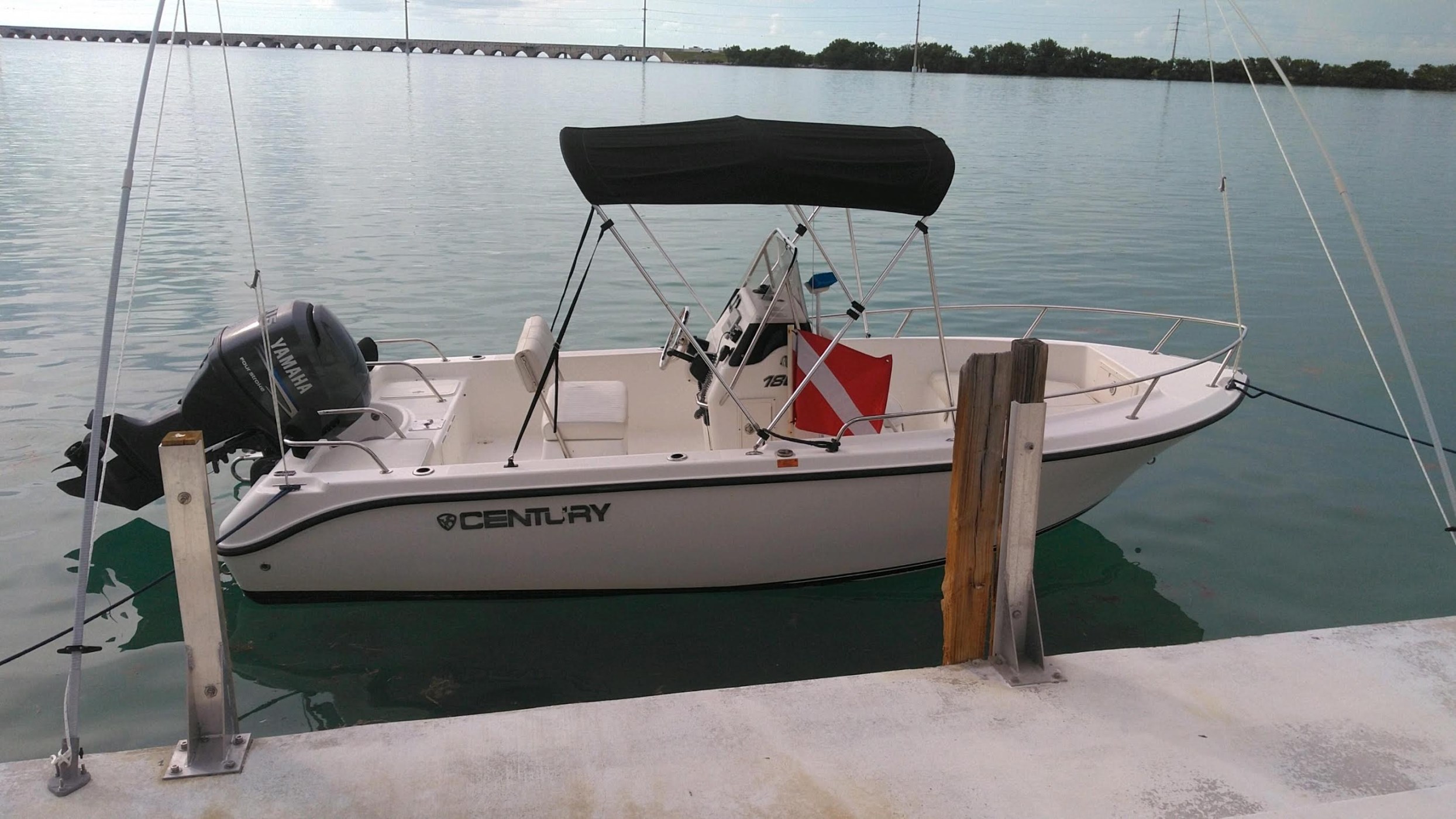 18’ Century Marathon Fishing Boat Rentals | Fish 'N Fun Boat Rentals